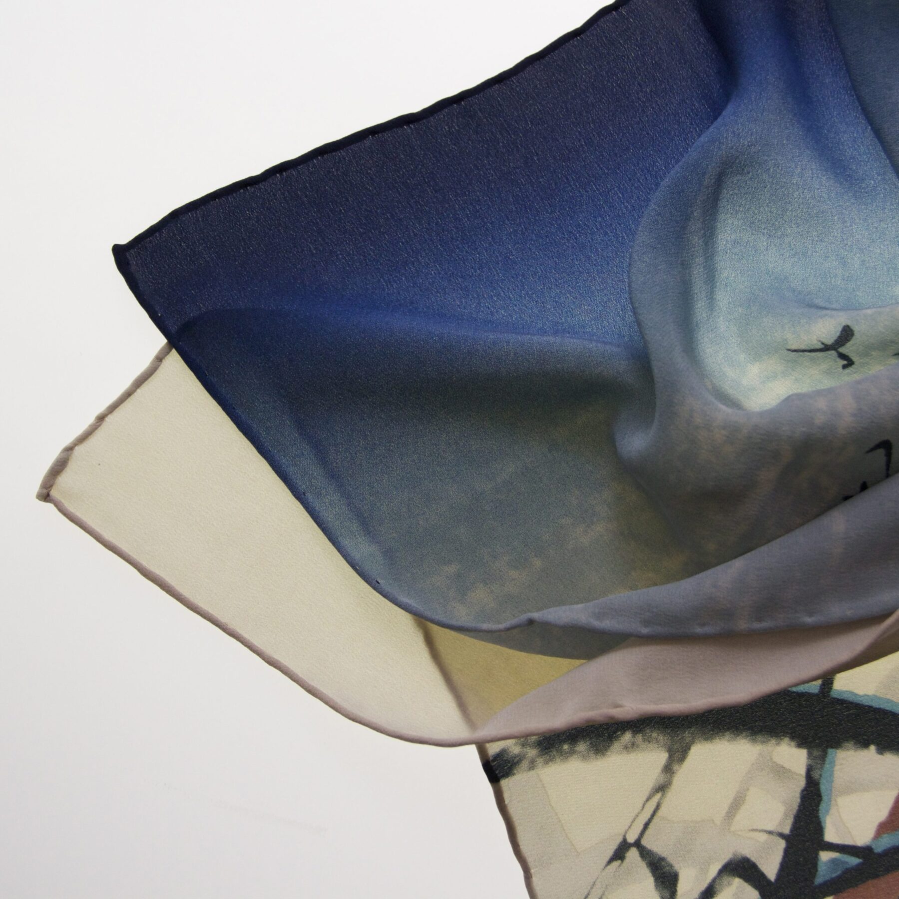 Custom Scarves Gouda Inc